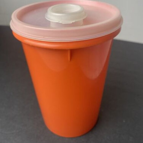 Tupperware | Kitchen | Vintage Tupperware Orange Qt Handolier Container ...